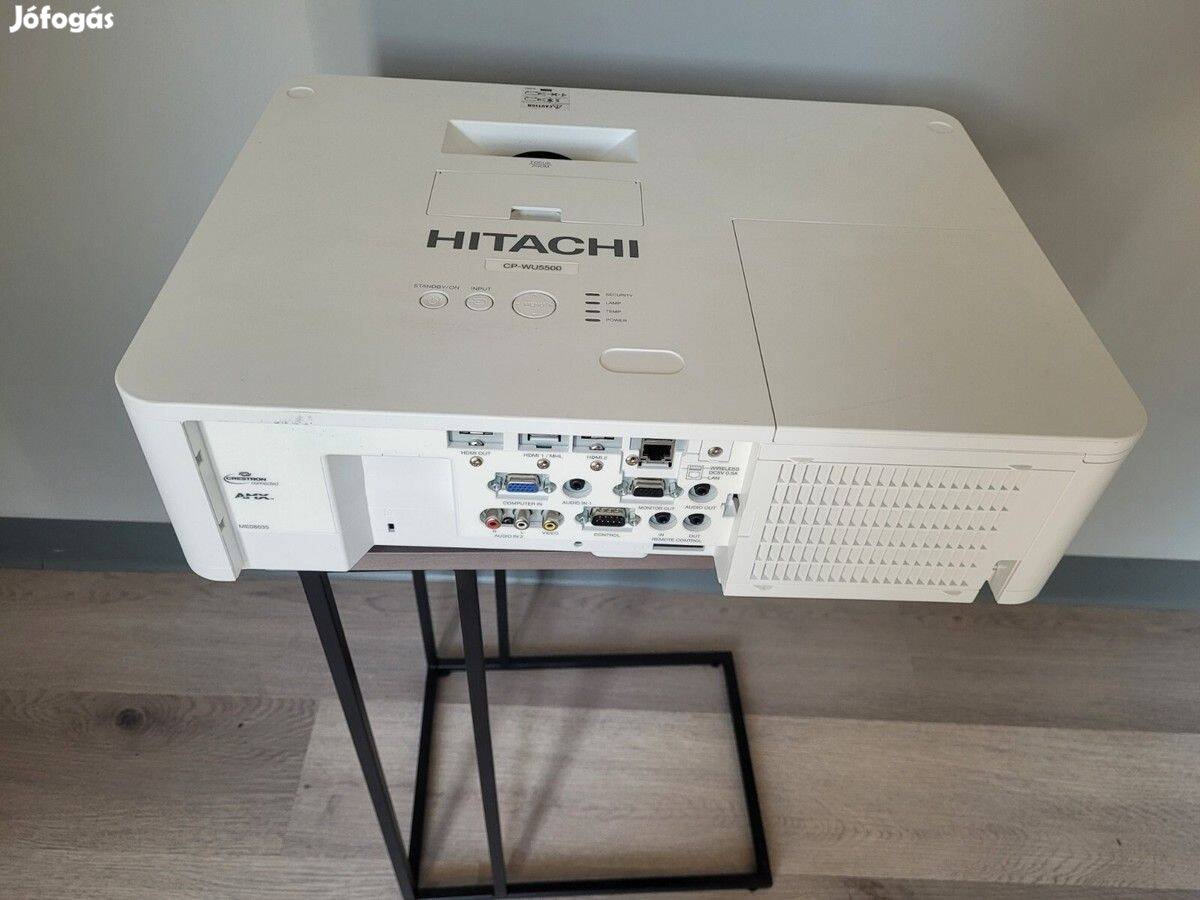 Hitachi CP-WU5500 - 5200 Ansis projektor csak- 665 órát ment - Debrecen, Műszaki, elektronikai ...